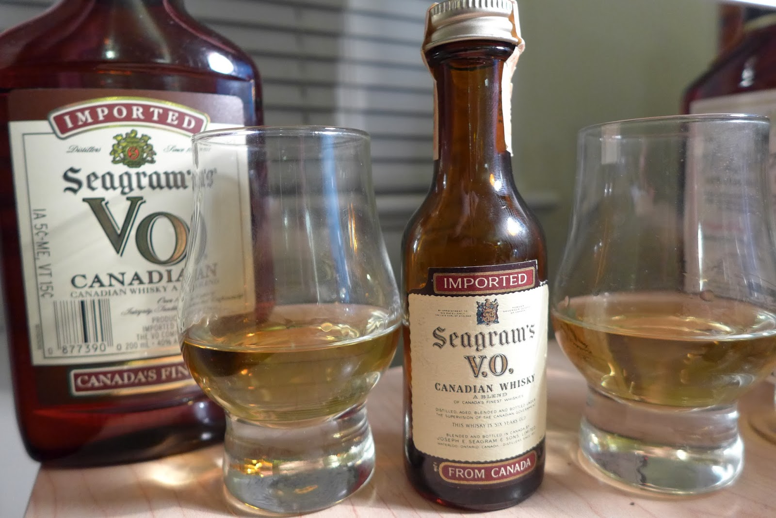 The Coopered Tot: Seagram's VO Canadian Blended Rye Whisky from 1971 ...