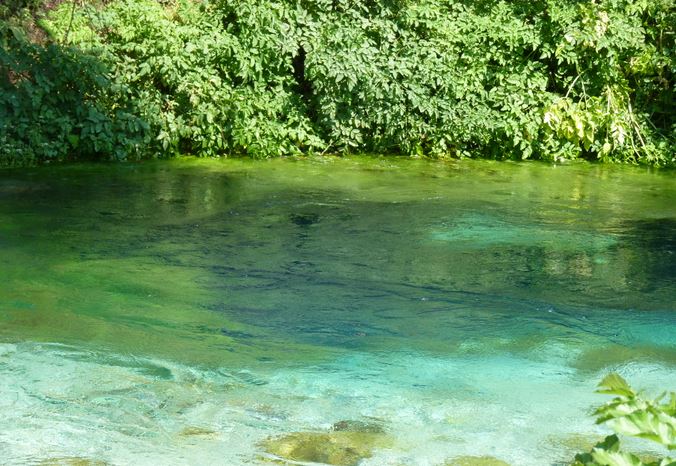 Ojo Azul o Blue Eye, Albania.