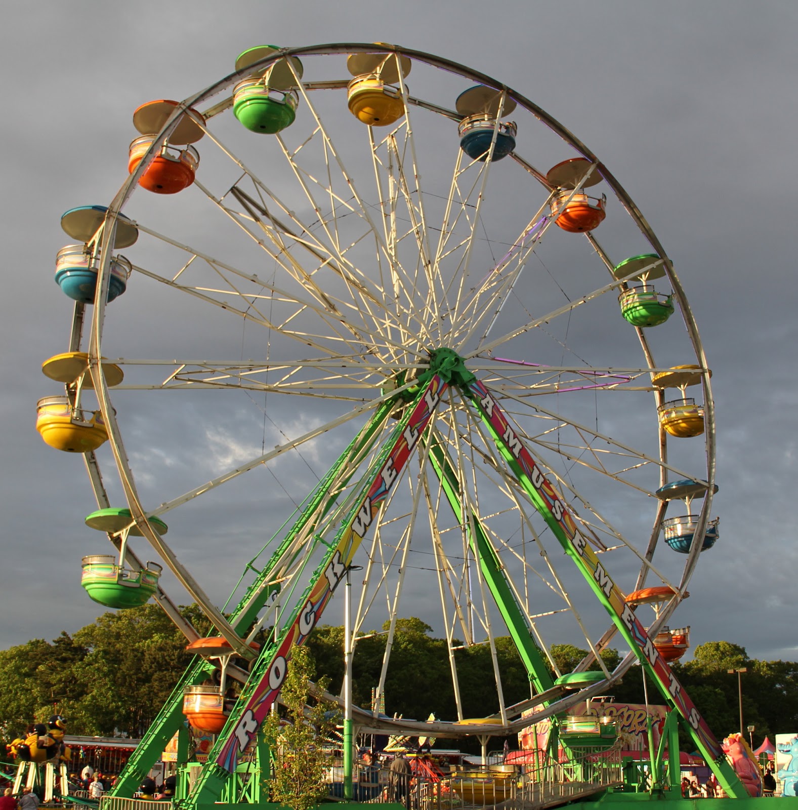 The Lollipop Tree: An Outside the Carnival Experience