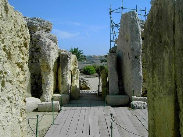 Ancient Digger Archaeology: Monday Ground Up: Rock Architecture: When ...