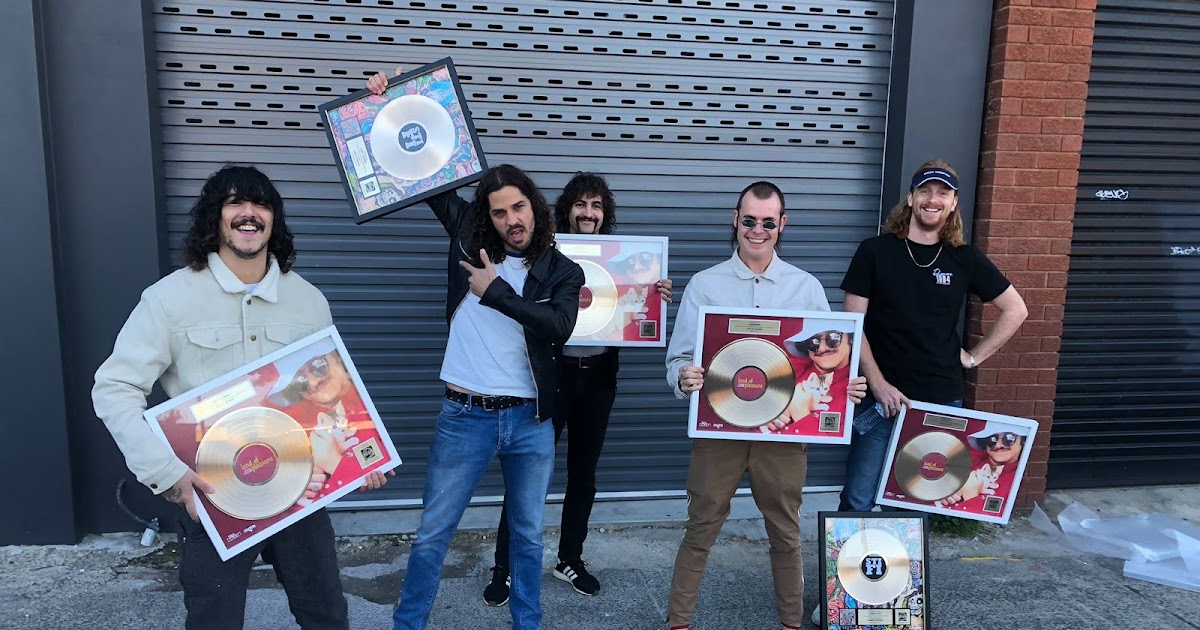 Indie Obsessive: “Loose Ends” by Sticky Fingers – A Song Feature and ...