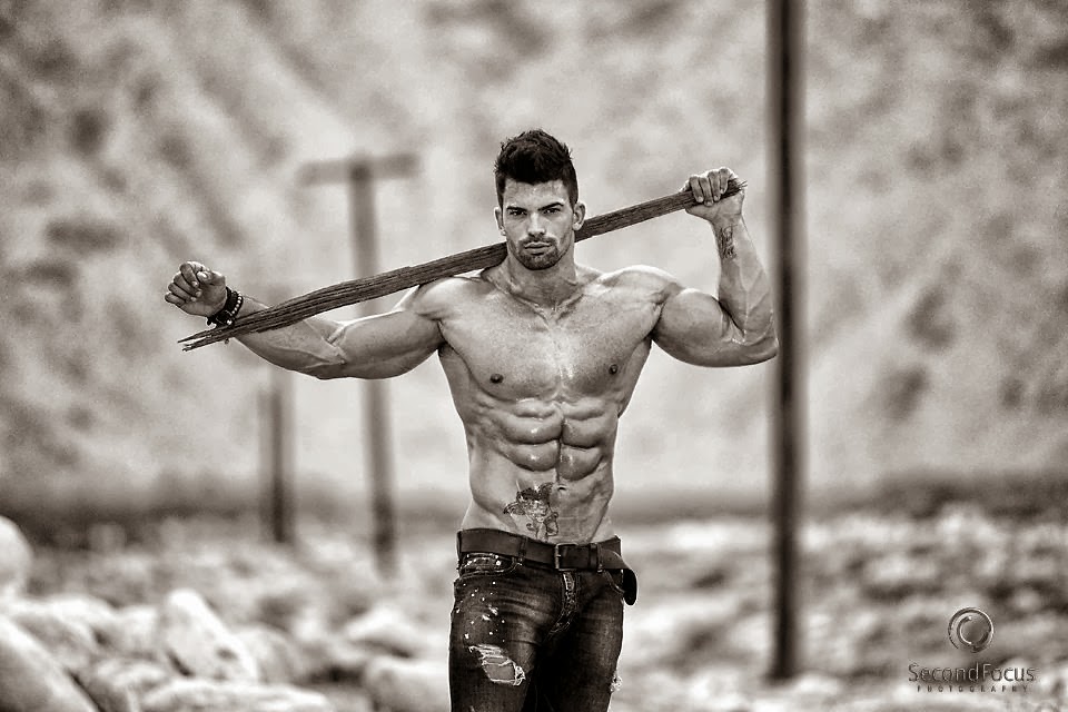 Bodybuilding Junction: Bodybuilder and Fitness Model Sergi Constance by ...