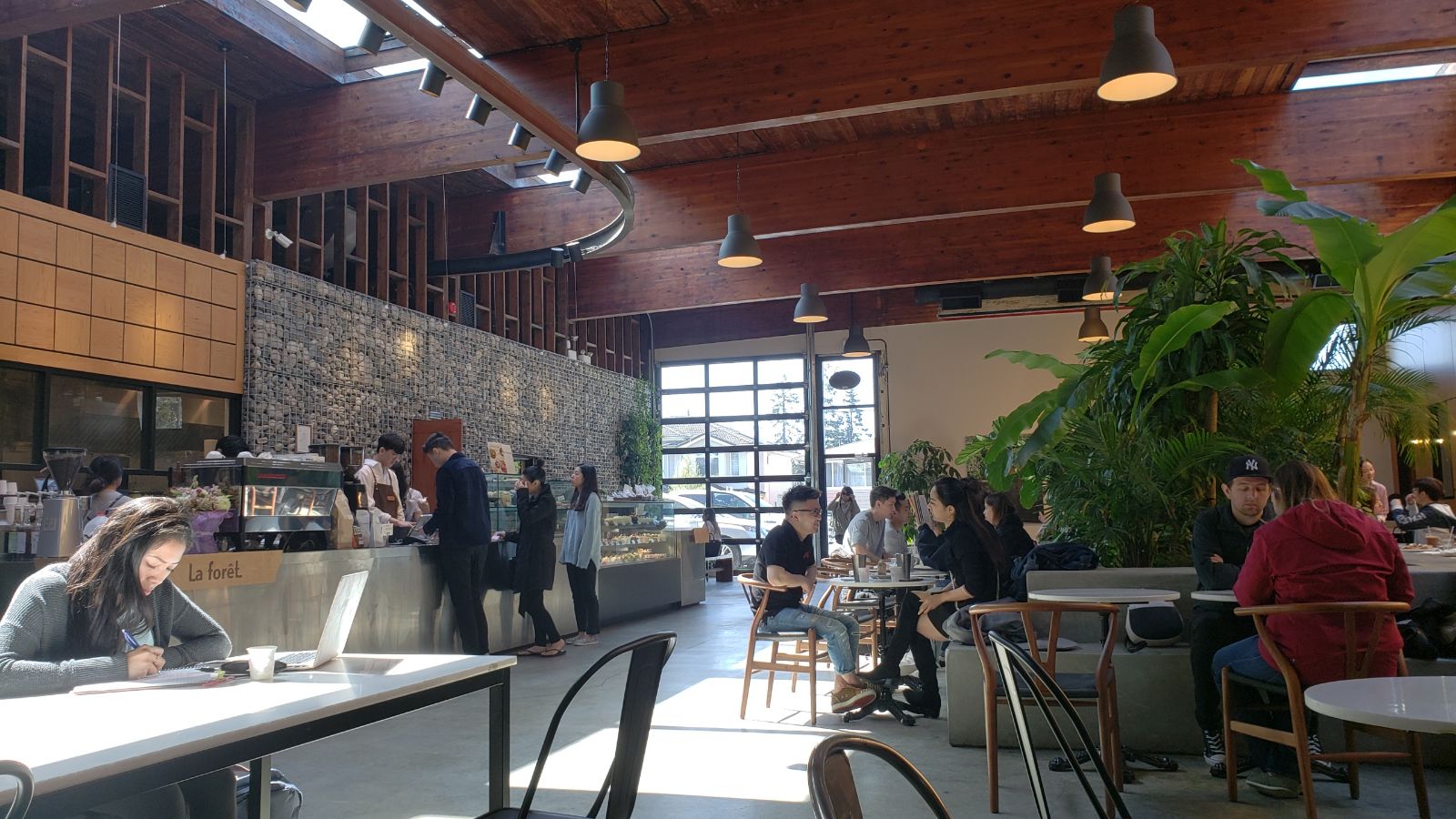 Eat With Sida: 604 Just Eat: Cafe/Bakery @ La Forêt Bakery & Coffee