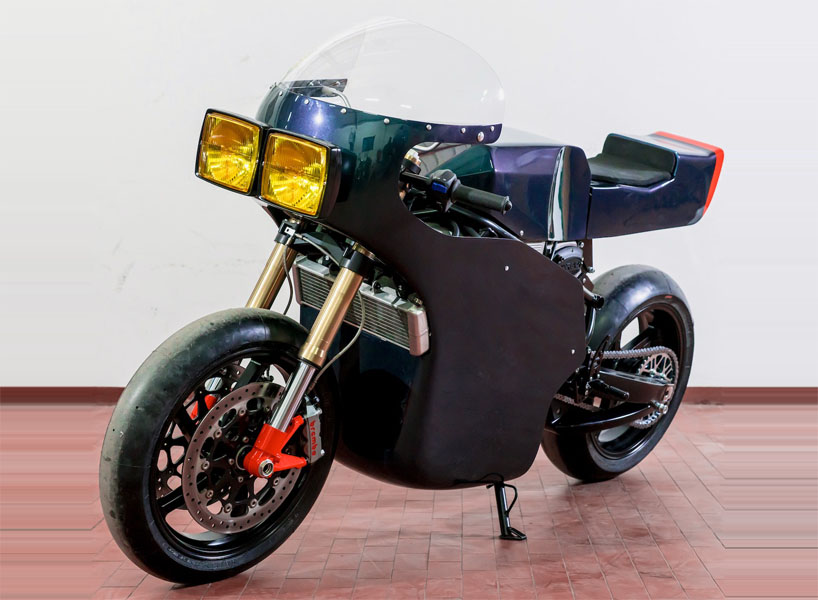 SylK's Playground: ‘Midnight Runner’ motorcycle
