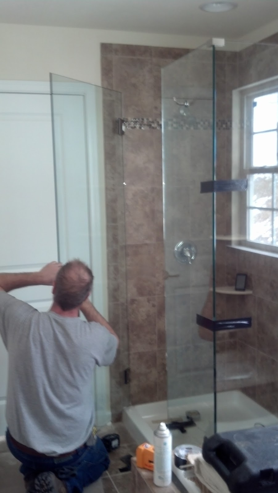 Savoy Ryan Home : Seamless Shower - I'm in love!
