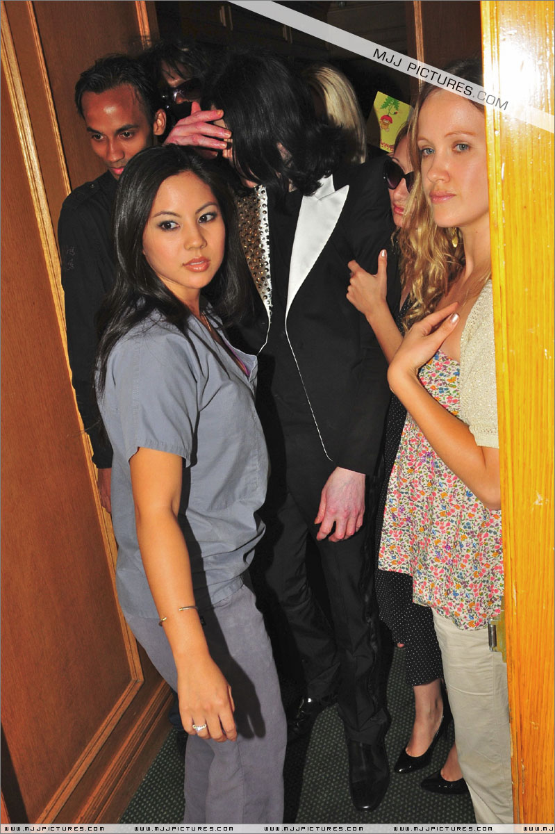 Michael Jackson em visita ao médico (51 Imagens) | 20 de Maio de 2009 ...