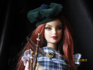 BARBIE SARAI: DOLLS OF WORLD SCOTLAND
