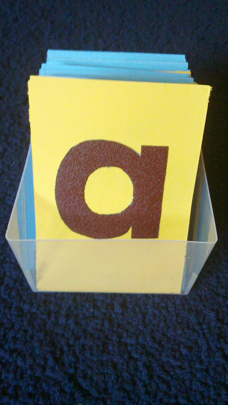 Sandpaper Letters | Mami, joaca-te cu mine!