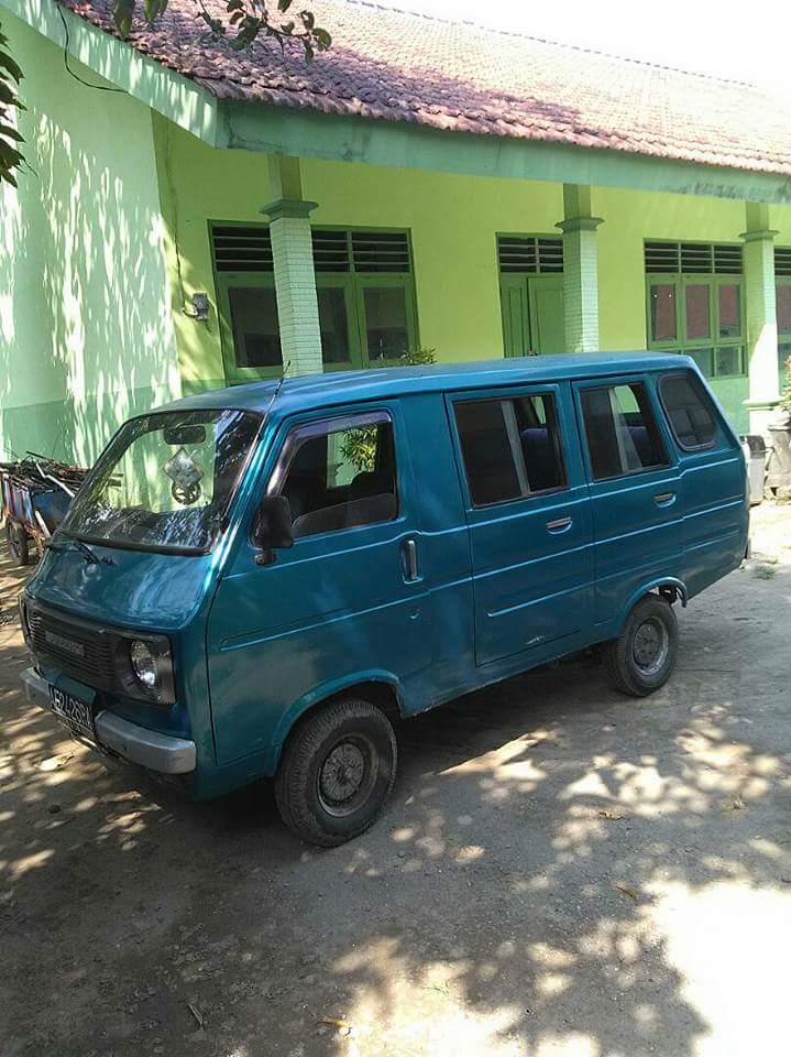 Mobil Legendaris 80an ..SUZUKI ST20 1980 4 PINTU - LAPAK MOBIL DAN ...