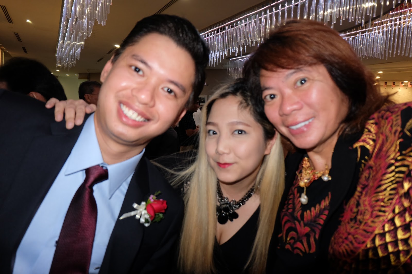 Kee Hua Chee Live!: CALVIN CHEE AND CHRISTY WONG MARRIED IN A LOVELY CEREMONY AT PREMIERE HOTEL ...
