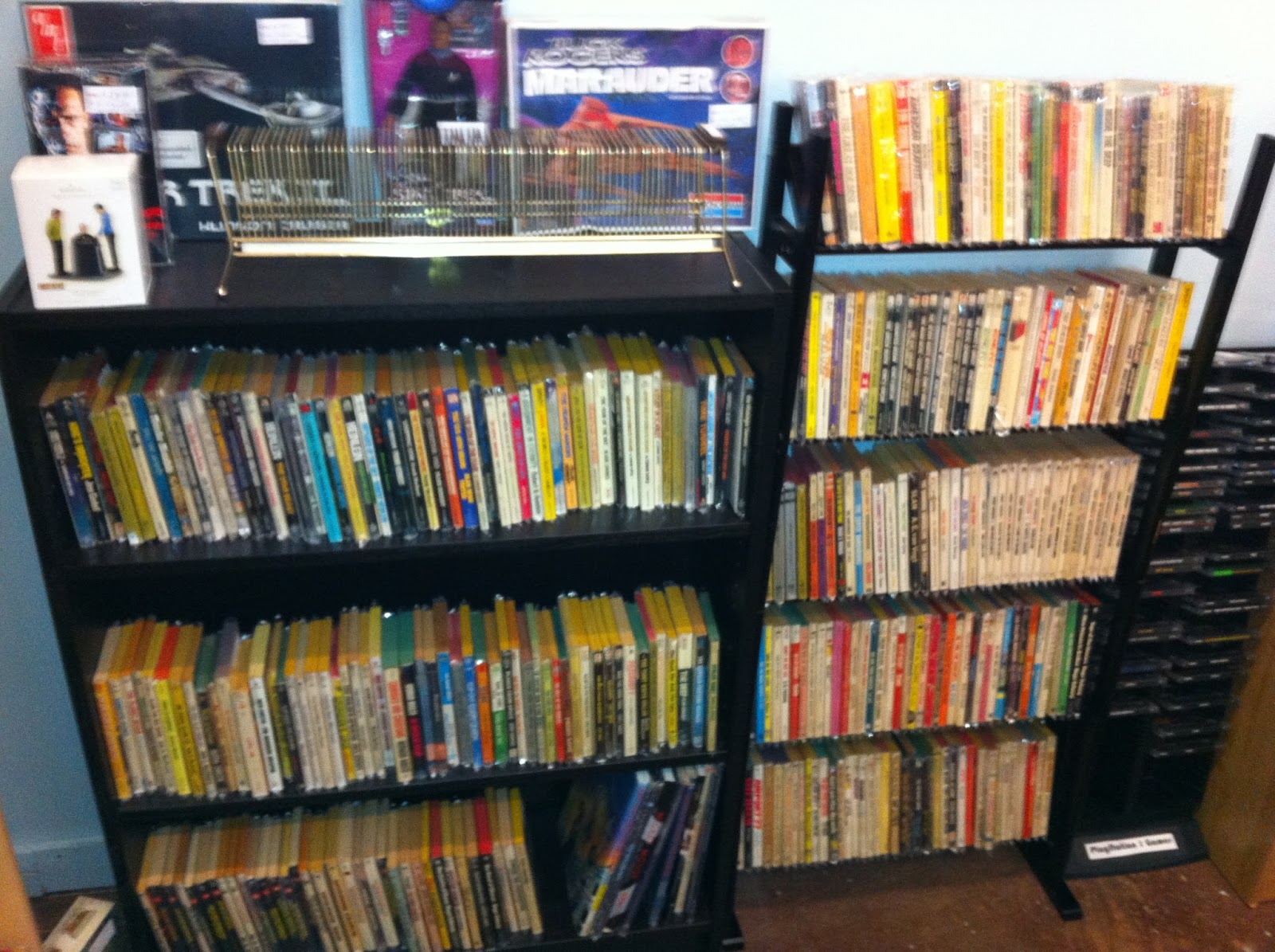 Brett Weiss: Words of Wonder: The Time Machine - Antique Mall Booth ...