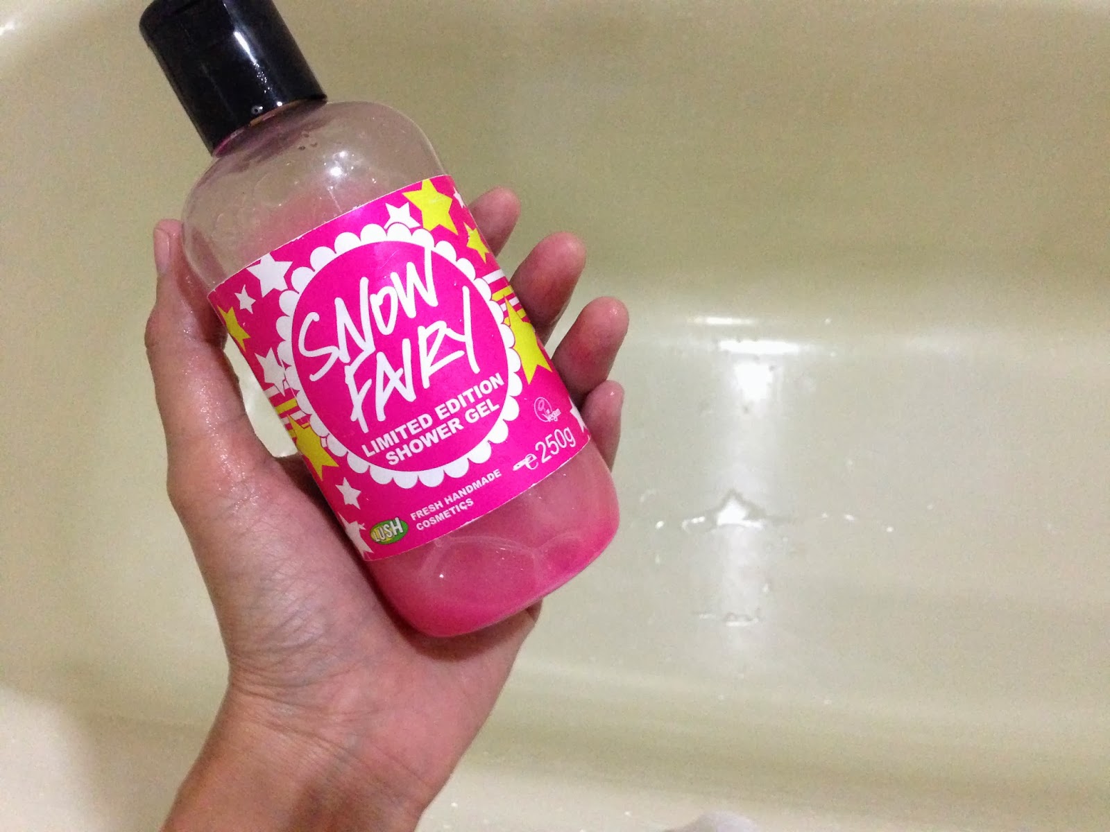 aYNa | aNYa: Shower Power with Soap & Glory, Lush and Anna Sui...