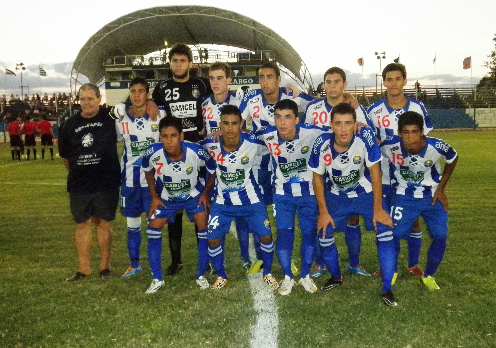 FÚTBOL DE CERRO LARGO WEB: CERRO LARGO ENTRE LOS OCHO MEJORES DE LA ...