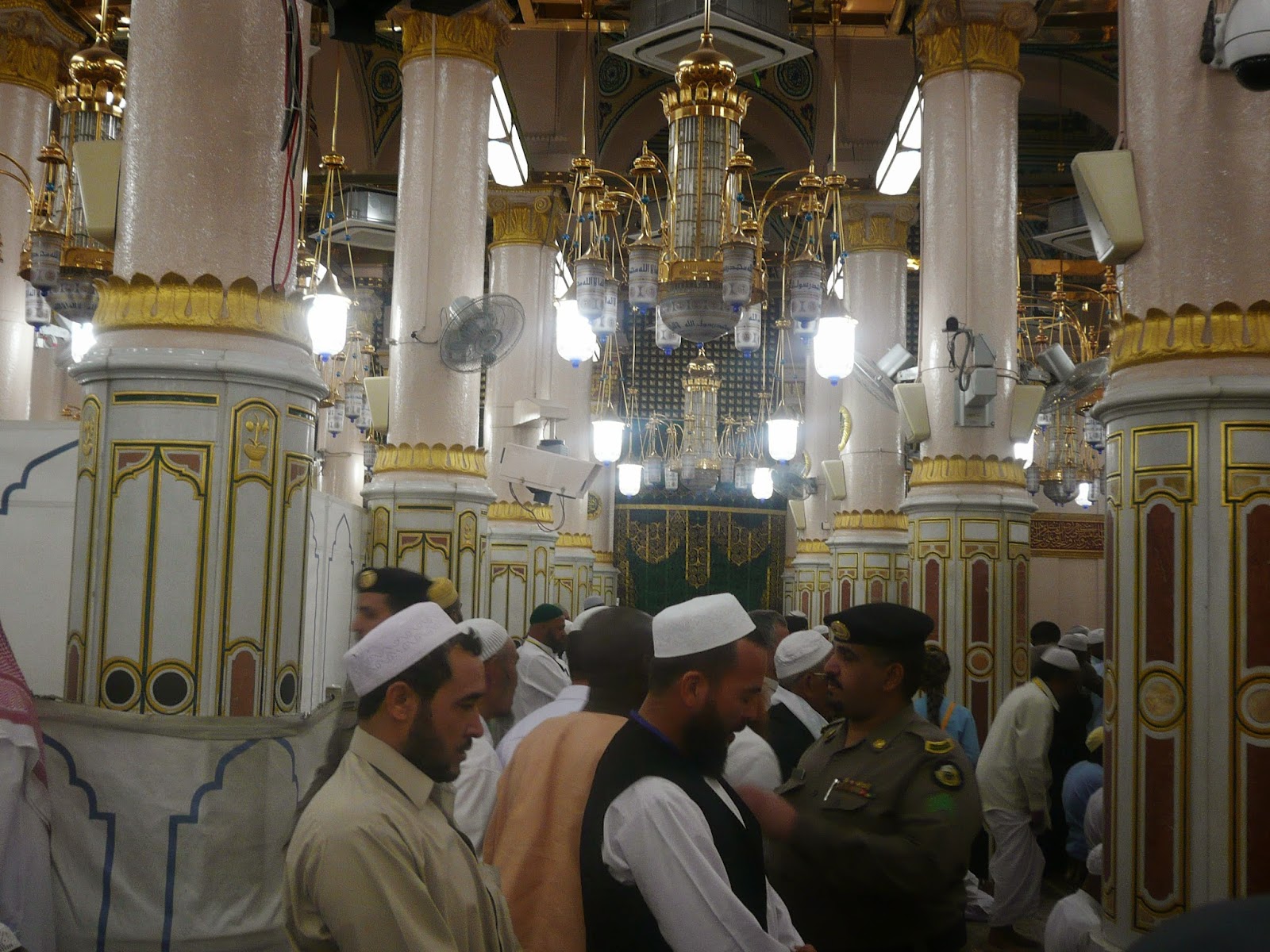 MASJIDIL HARAM: RAUDHAH AL-SYARIFAH