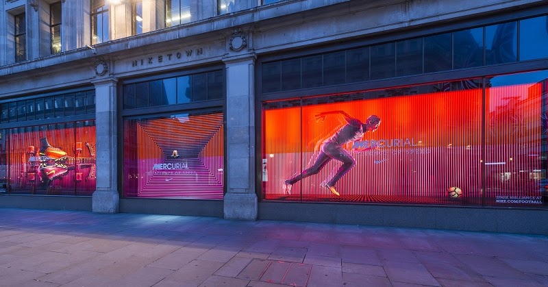 RetailStoreWindows.com: Nike, London