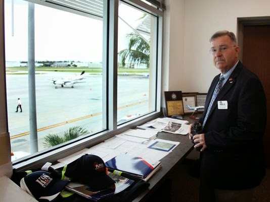 Kathryn's Report: Seasoned Naples Municipal Airport (KAPF) chief takes ...