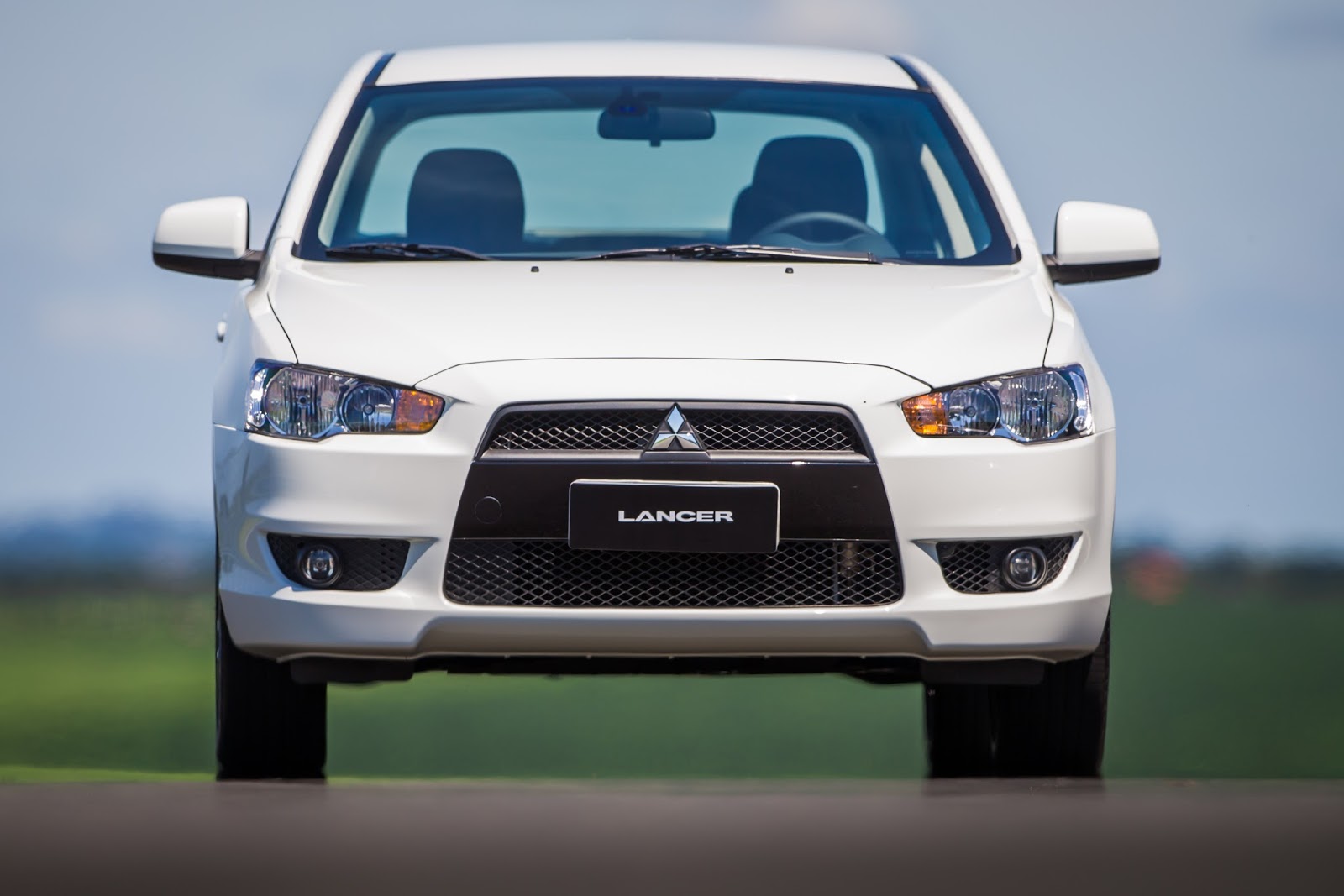 Nova Mitsubishi Lancer 2019: disponível em duas versões