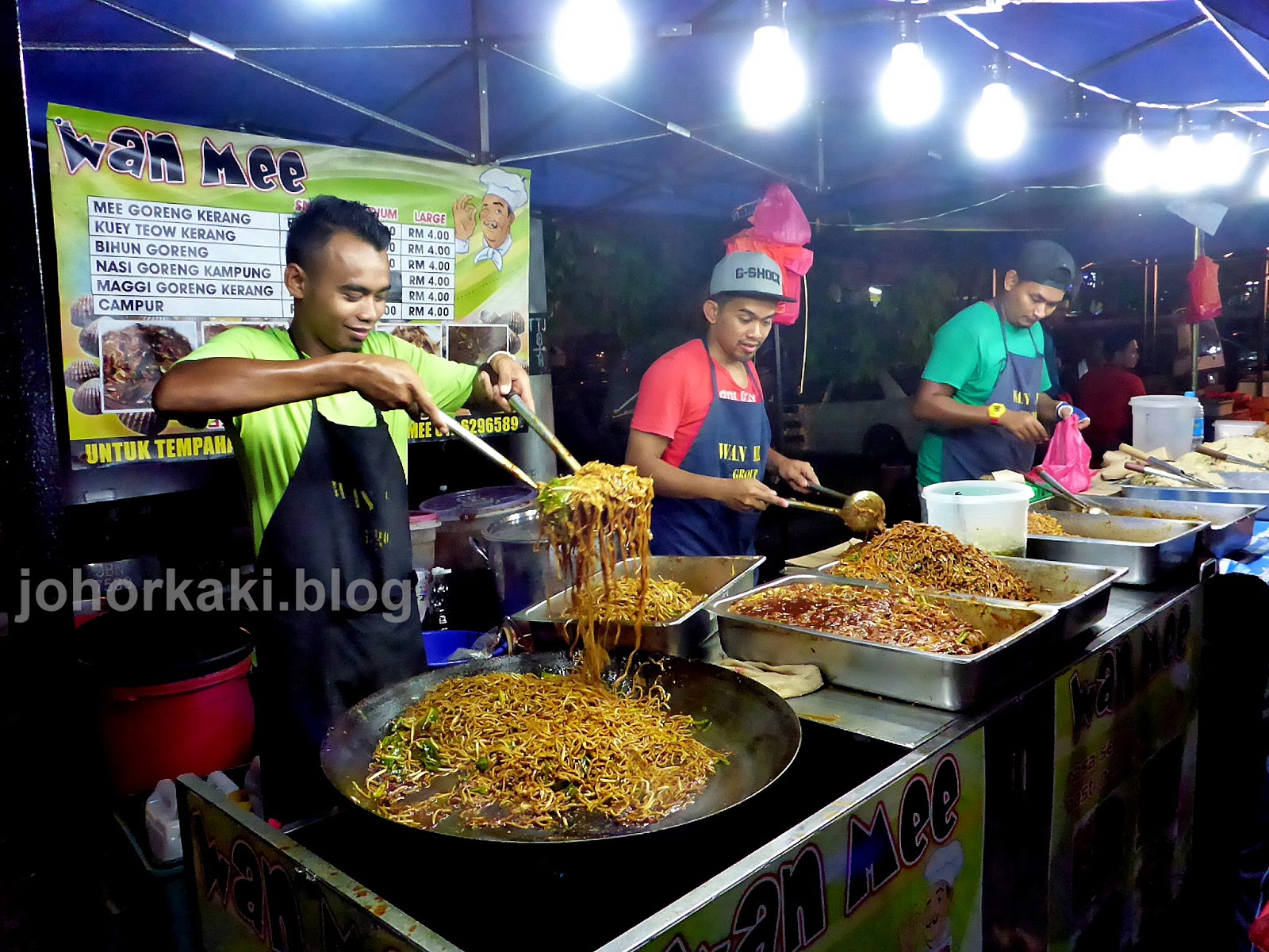 Pasar Malam Tangkak Johor ⭐⭐⭐ |Tony Johor Kaki Travels for Food ...
