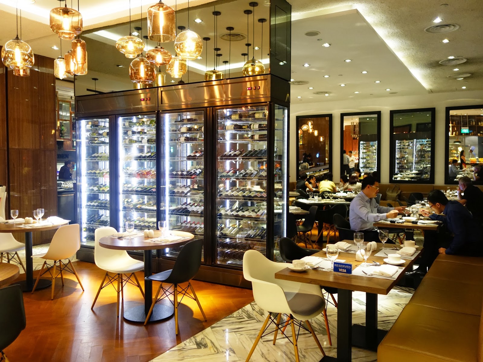 PinkyPiggu: Element and Element on Tras Street @ Amara Hotel, Singapore ...