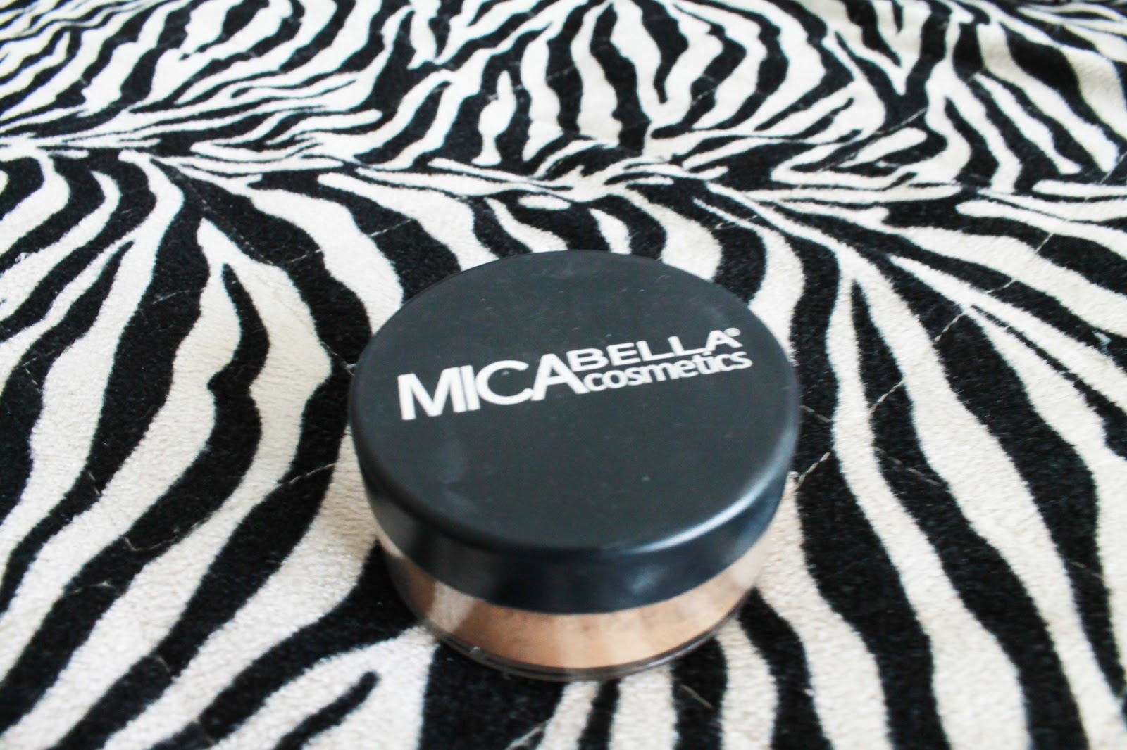 Fashionazzle...*: Micabella Cosmetics: Foundation Review