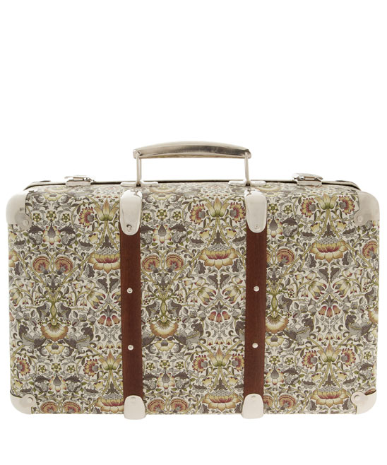 Domestic Sluttery: Design Porn: Liberty Print Suitcases