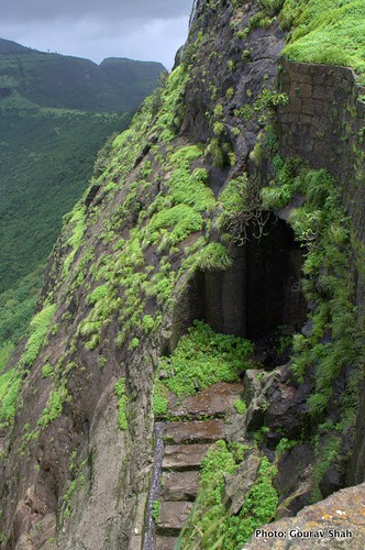 trek to adventures fort Hadsar from Pune,Maharashtra - Forts and Treks