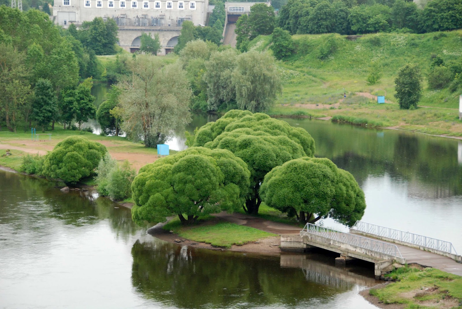 MARTA ULAŃSKA: Narva (Estonia) and Ivangorod (Russia), Livland