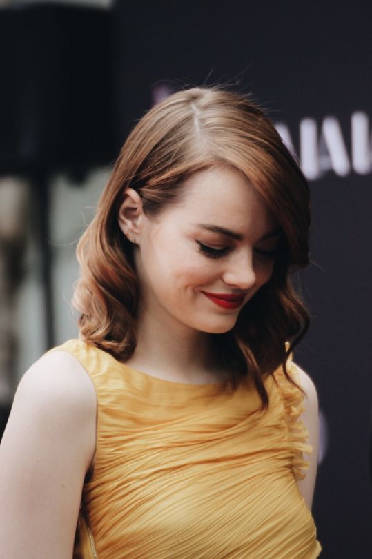 Emma Stone Wiki Height Weight Body Statistics Emma Stone Wiki Height Weight Body Statistics