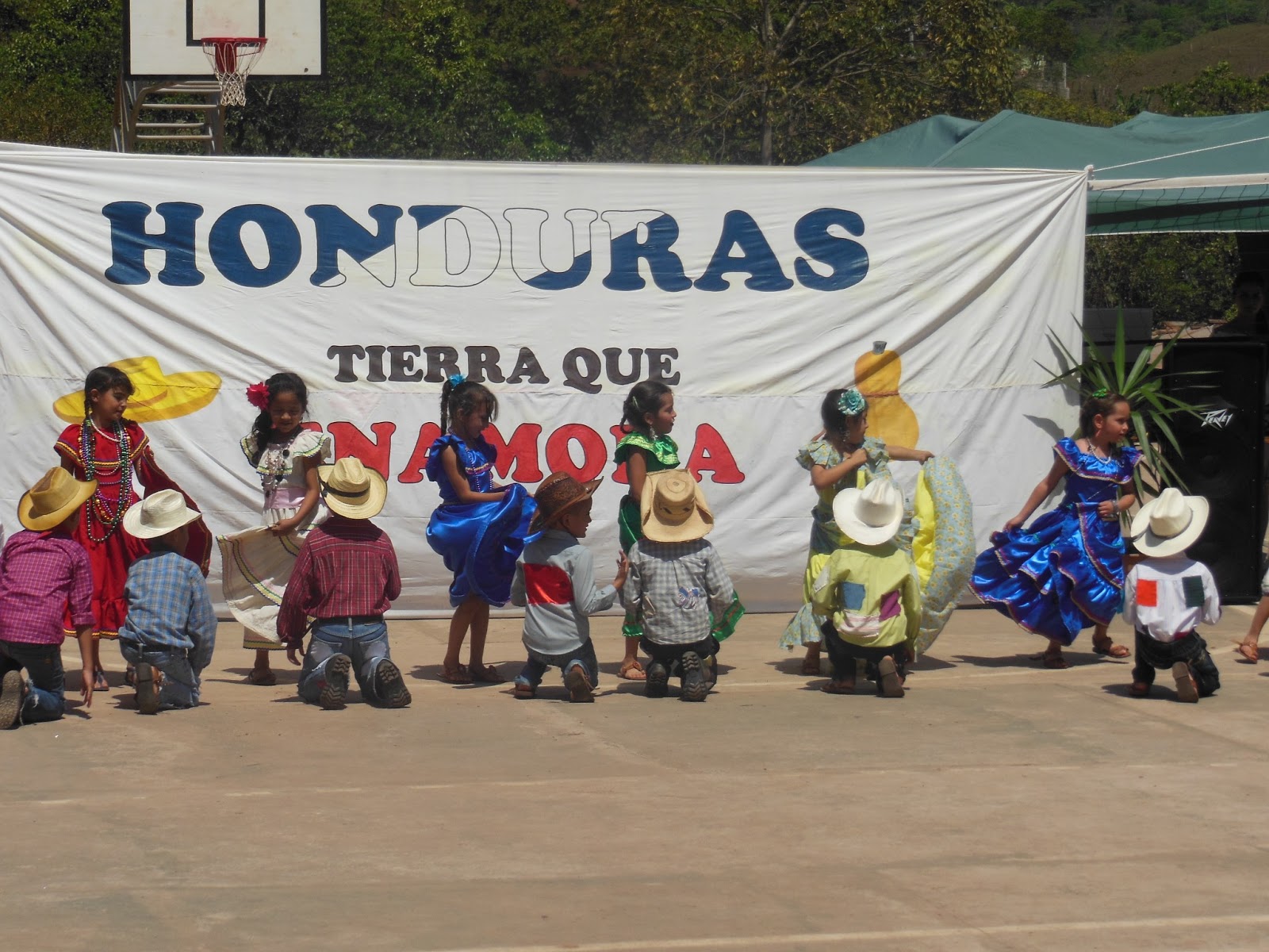 Brooke Osekavage: a Honduran Resident: Fiesta Tipica