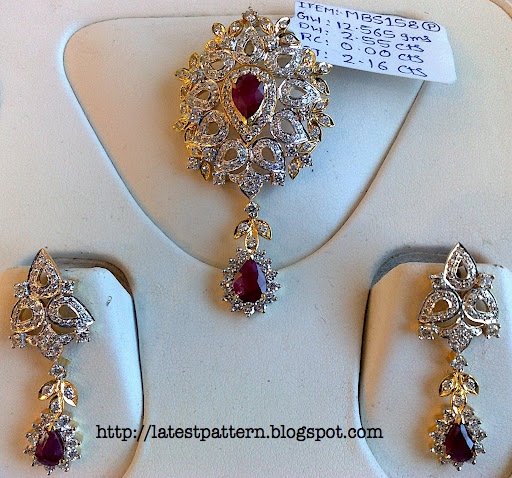 New Trends: Diamond Pendents Set............