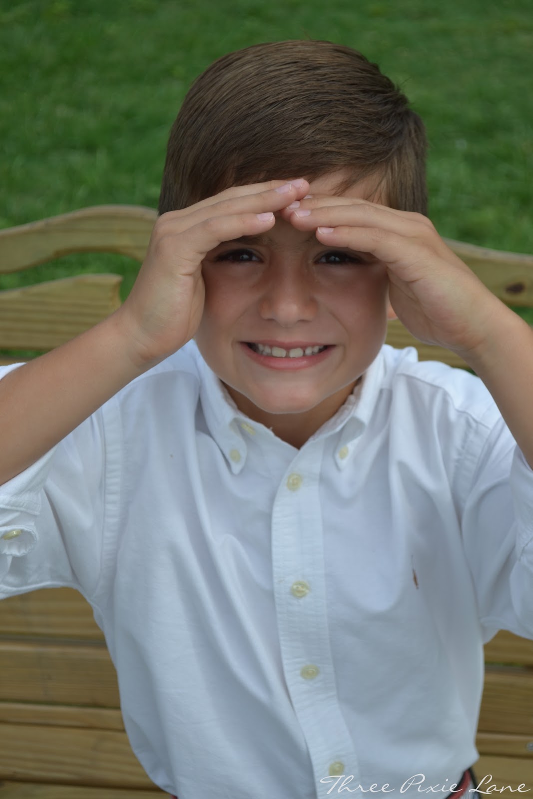 Three Pixie Lane: What Your Eyes See - A Devotion for My Children