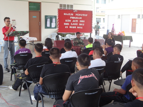 Portal Bujang Berani 10 RRD: KEM JATI DIRI SMK LAKE, BAU