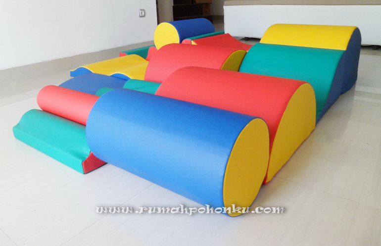 Playground: Mainan Busa Edukatif