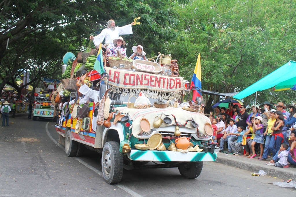 Arte, cultura y turismo: FOTOS CHIVAS COLOMBIANAS