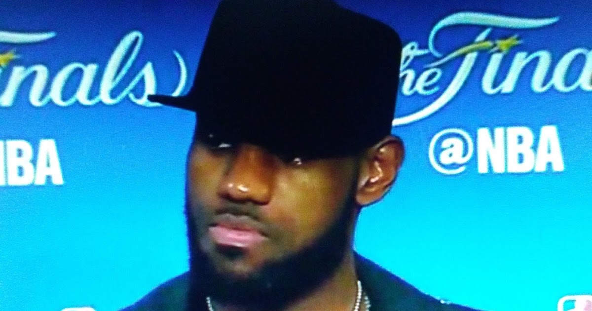 The Last Tradition King James Adds Political 2 Cents Lebron Blasts ‘bum Trump In Defense Of