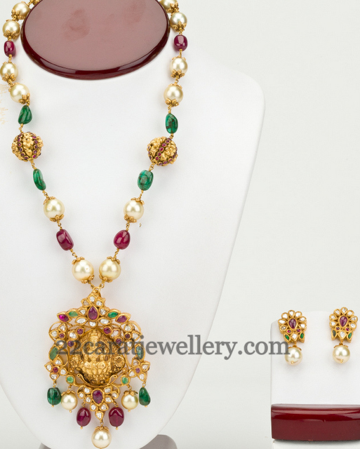 Gemstone Set with Kundan Classy Locket - Jewellery Designs