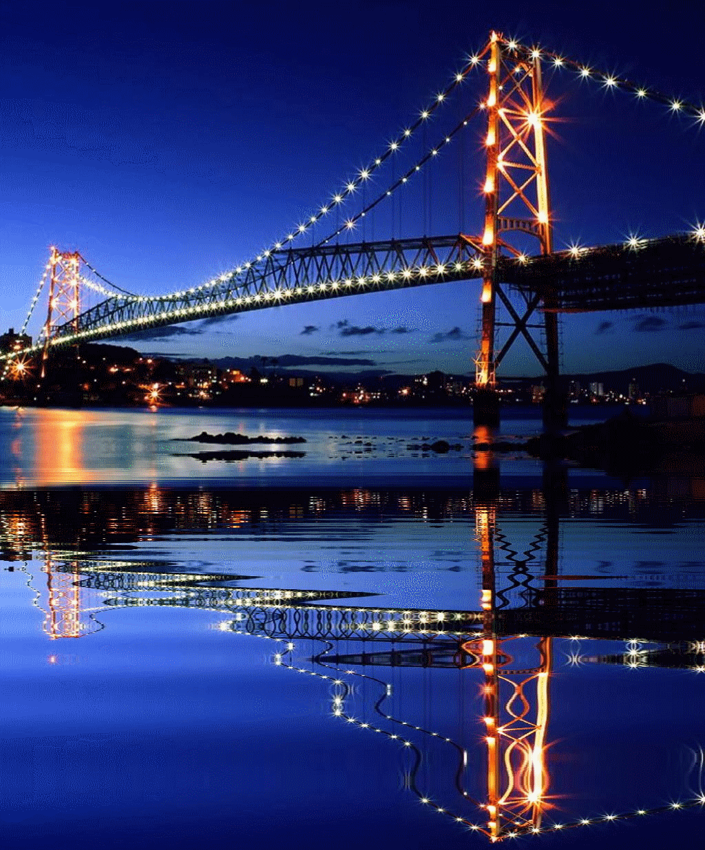 SÓ GIFs. ╬╬ ╬╬ ╬╬ ╬╬ ╬╬ : Ponte Hercílio Luz - Florianópolis - SC.