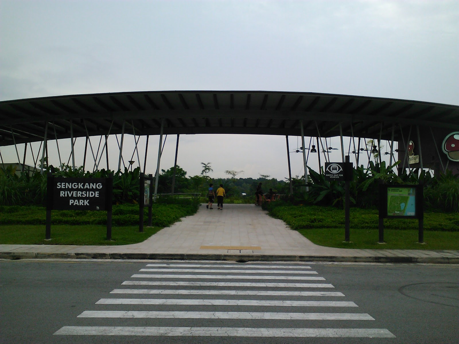 Frenzeelo: Taking A Walk Around Sengkang Riverside Park