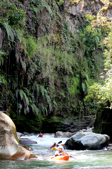 Small World Adventures--Kayak Ecuador: Zen and the art of boofing