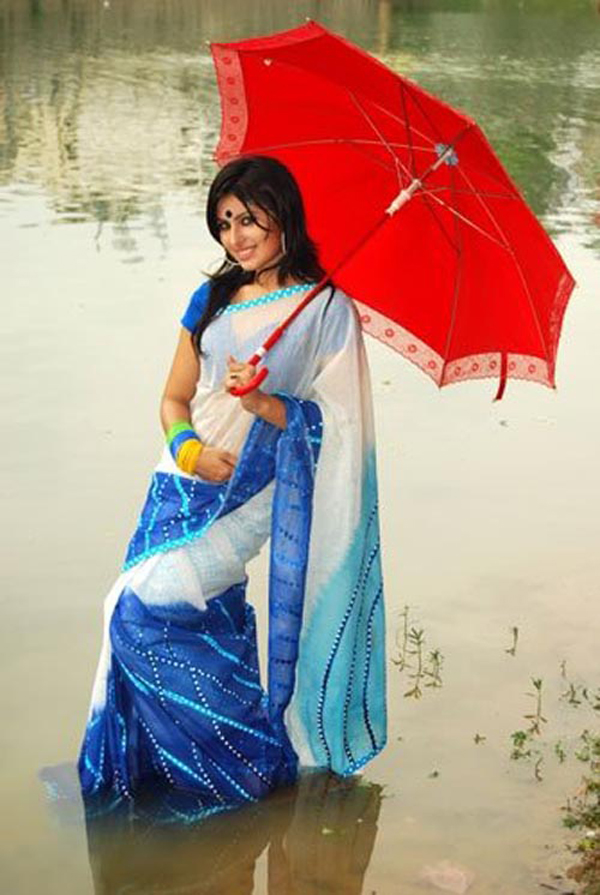 Cerita Seka Melayu: Cerita Lucah Rogol Awek Hot