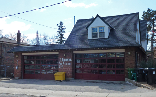 Occasional Toronto: Small Fire Station
