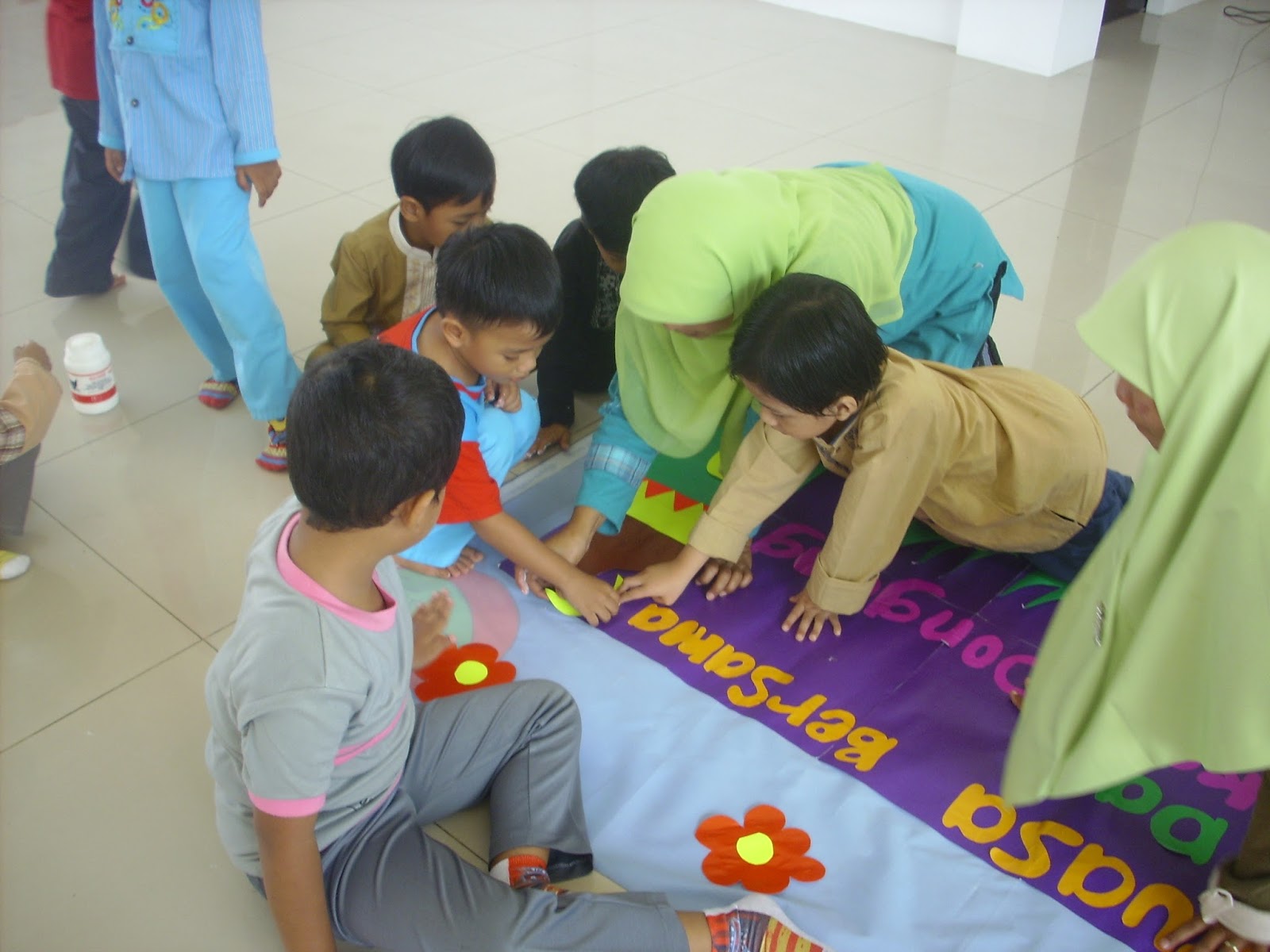 Taman Main Darussalam ( Kelompok Bermain, dan Taman Kanak-kanak)