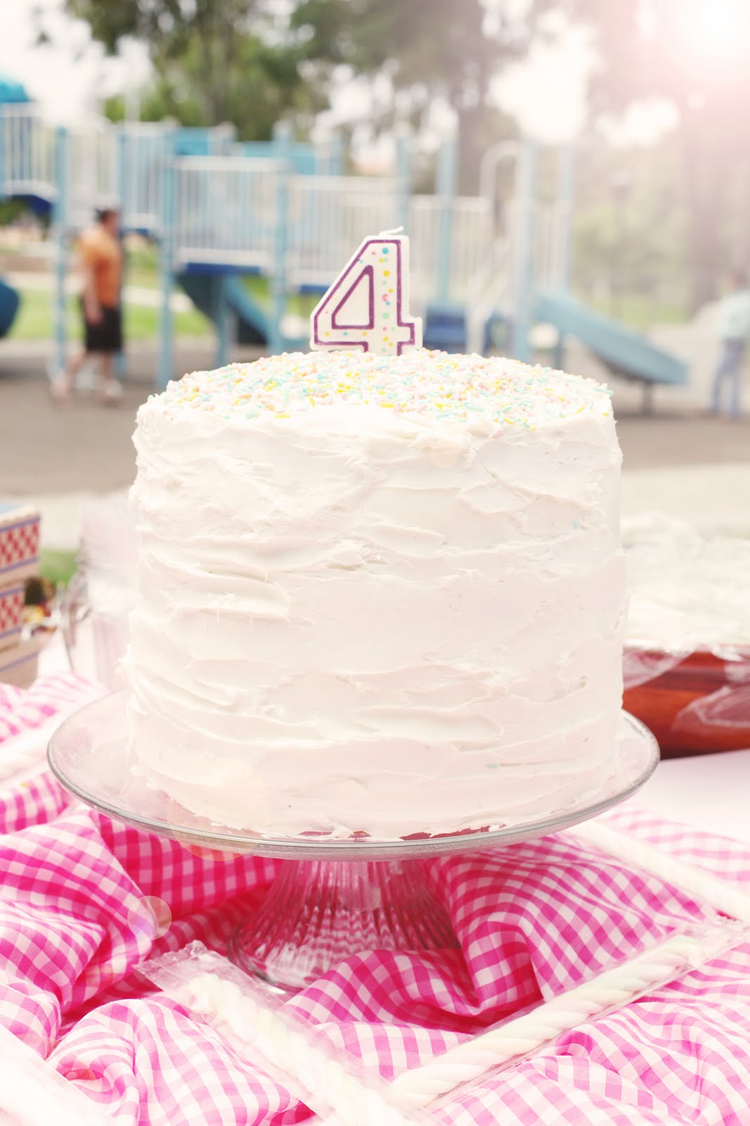 Clean Up on Aisle Four....: step by step rainbow cake!