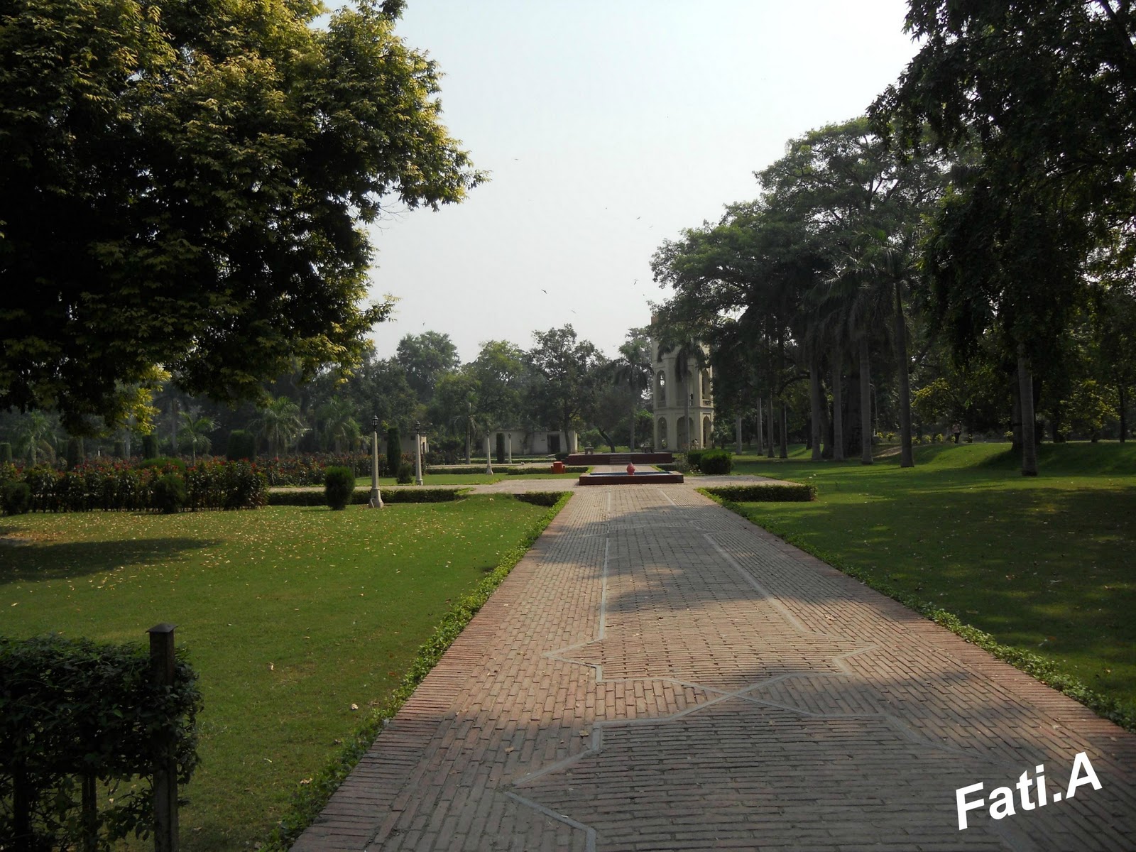 Fatima Arif: Lawrence Gardens/Bagh-e-Jinnah