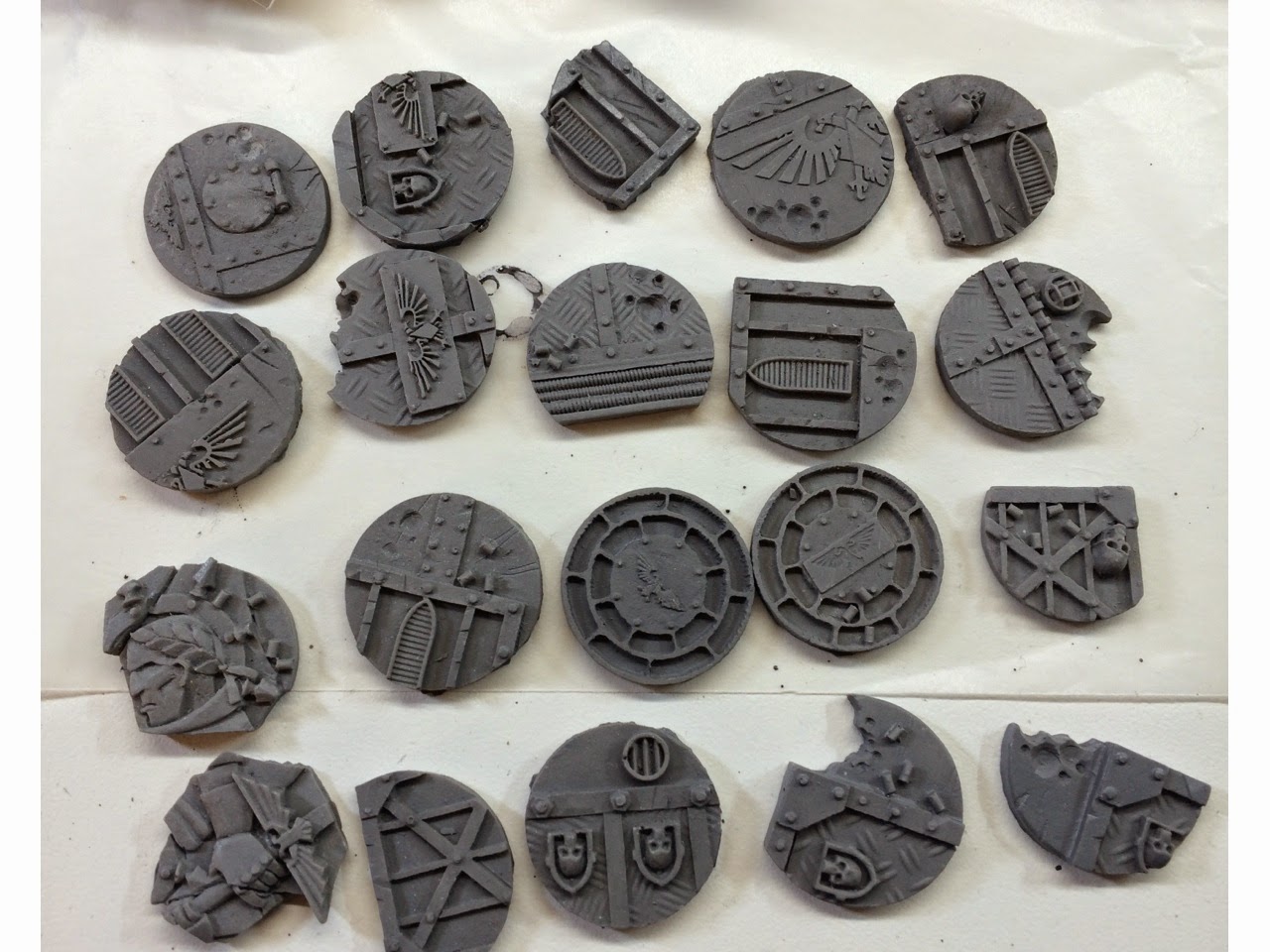 Bill's Raving Rant: Imperialis Basing Kit - Reviewed