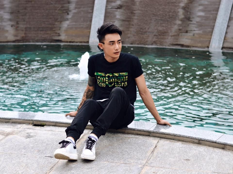 M y a n m a r H u n k s: Tyron