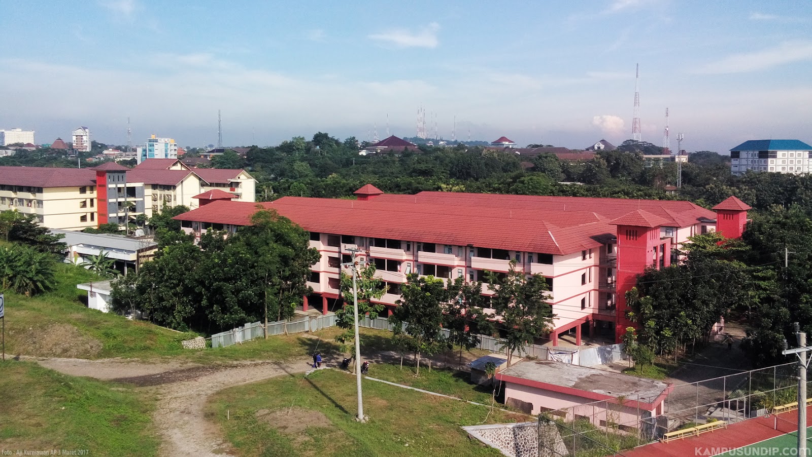 Gambar Pemandangan Sekitar Rumah Terlengkap | Pemandangan33