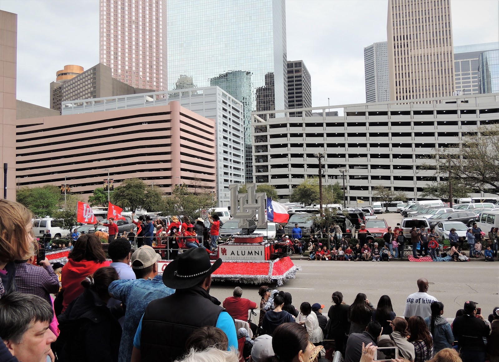 Houston in Pics: Cougars at the Rodeo Parade