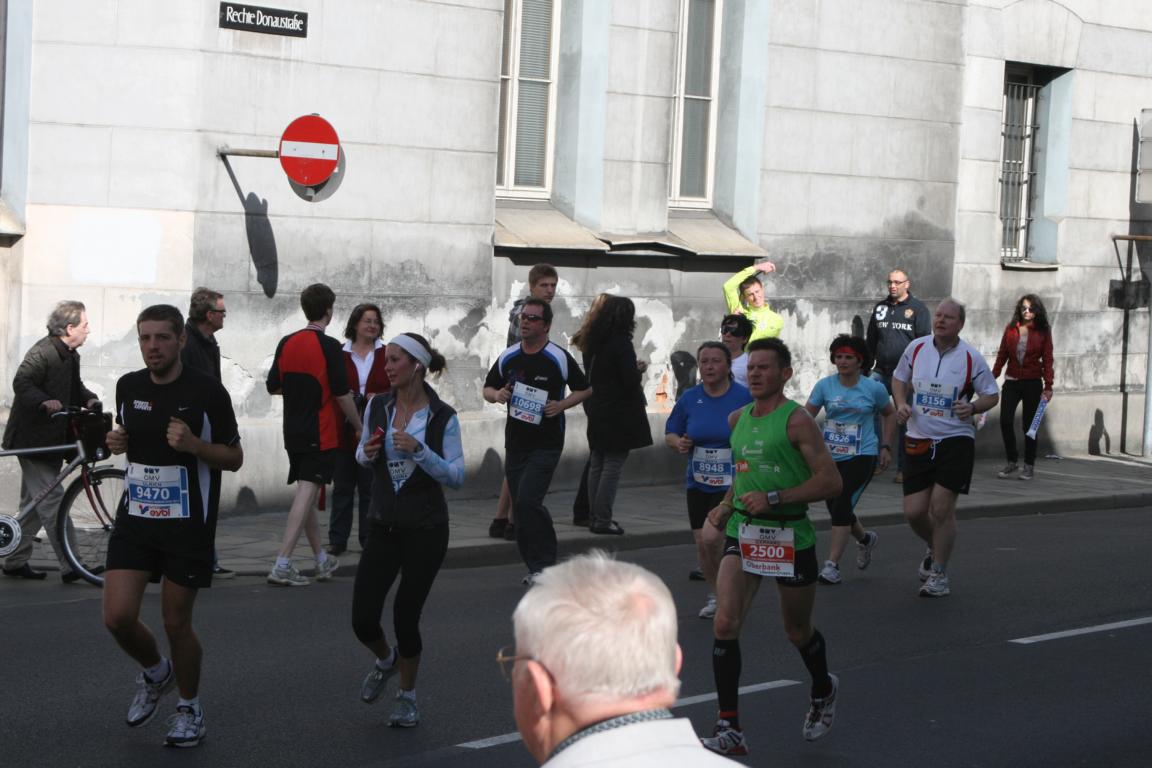 riki´s lauf-Fotos: OMV Linz Marathon 2011