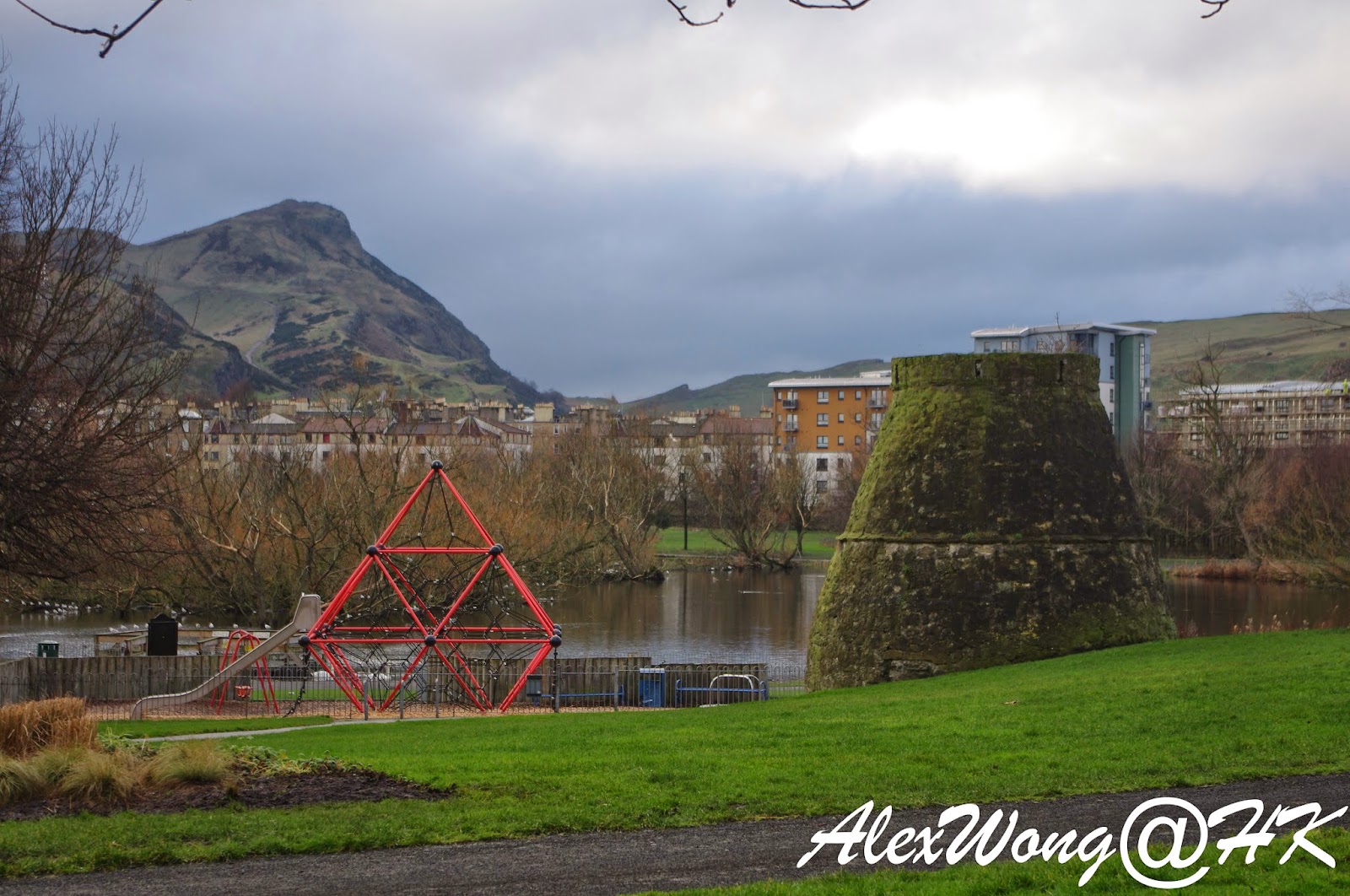 alexslwong33: Lochend Loch, Edinburgh, Scotland 2014-02-05
